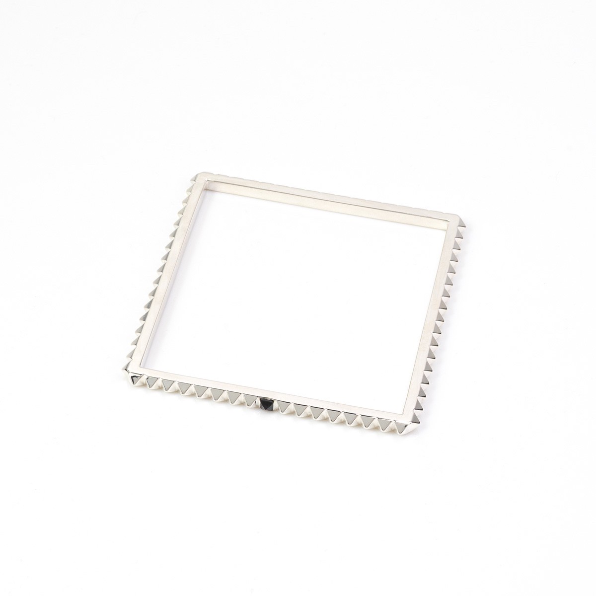 SQUARE SPINEL STUDS BANGLE【Silver】 - ELRINA